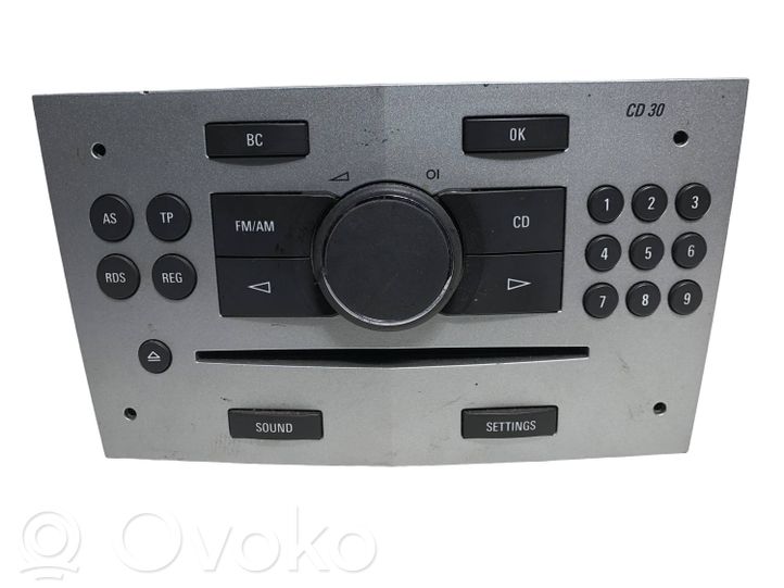 13289928 Opel Astra H Radio/CD/DVD/GPS head unit, 58.82 € | RRR