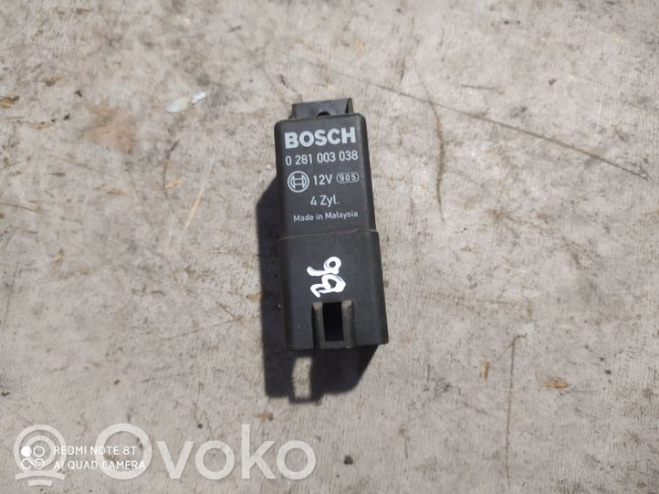 038907281D Volkswagen PASSAT B6 Glow plug pre-heat relay, 10.00 € | RRR
