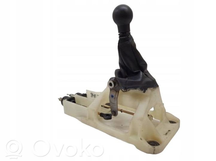 Mitsubishi Lancer Gear selector/shifter (interior), 18.82 € | RRR