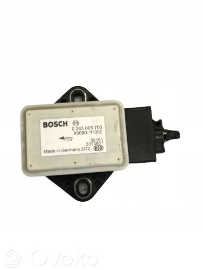 956901H000 Hyundai i30 ESP acceleration yaw rate sensor, 11.65 € | RRR