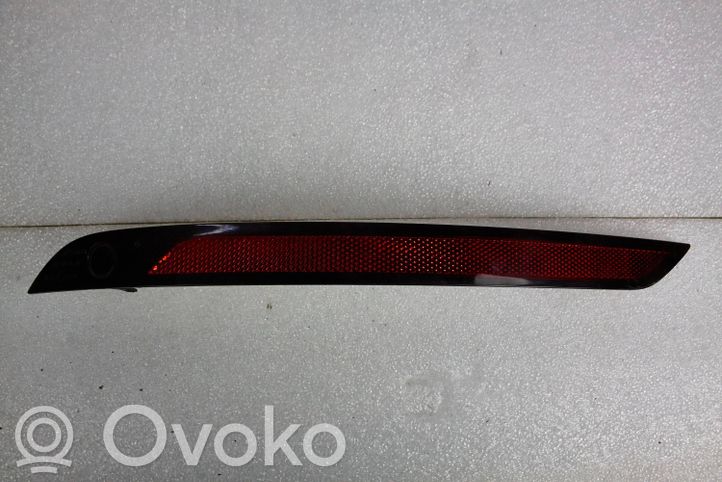 32337874 Volvo V60 Aizmugurē atstarotājs, 60.00 € | RRR
