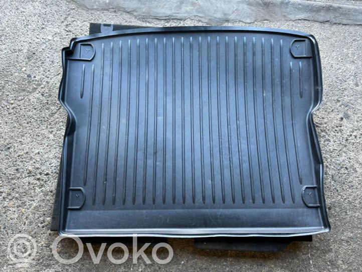 8R0061180 Audi Q5 SQ5 Rubber trunk/boot mat liner, 40.00 € | RRR