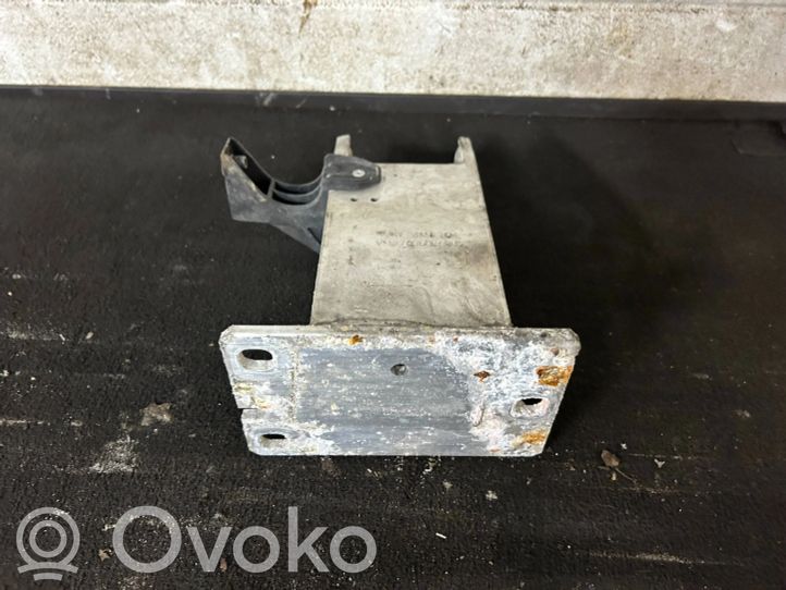 8R0807133A Audi Q5 SQ5 Front bumper shock/impact absorber, 30.00 € | RRR