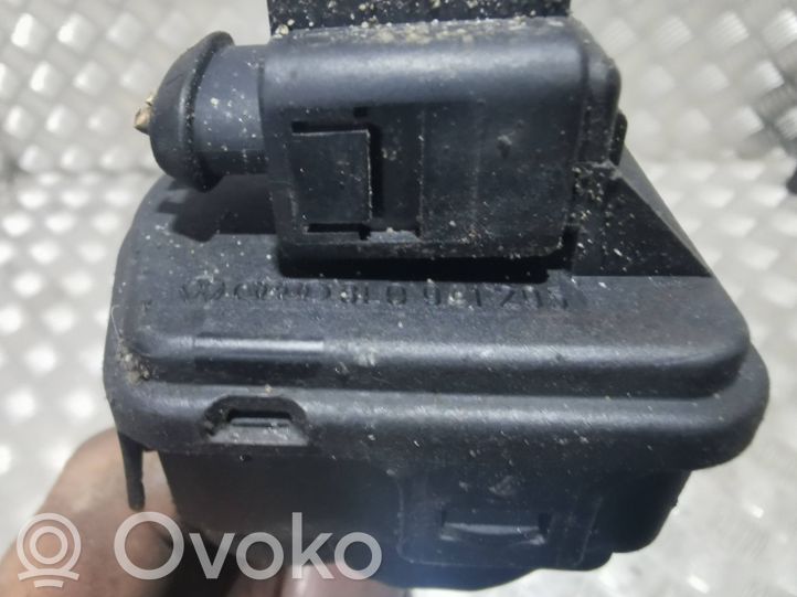 Audi A3 S3 8L Motorino di regolazione assetto fari, 10.00 € | OVOKO