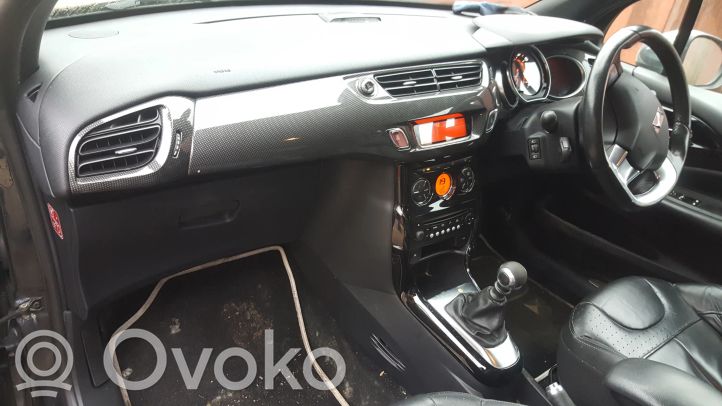 Citroen DS3 Panel trim, 75.00 € | RRR