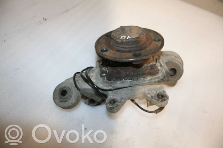 Volvo V70 Rear wheel hub, 30.00 € | RRR