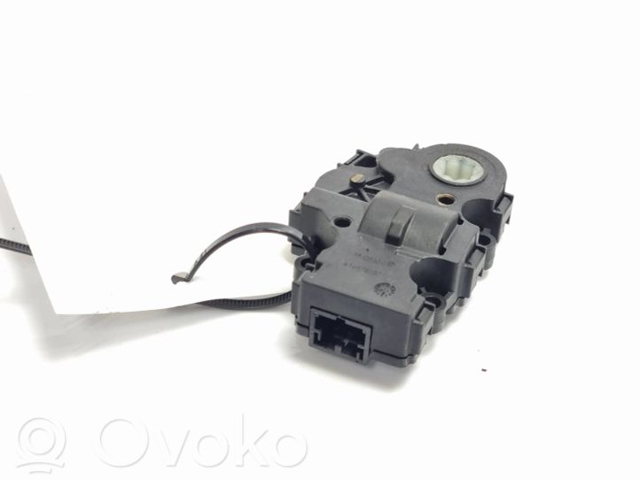 412650920 BMW X4M F98 Moteur actionneur de volet de climatisation, 23. ...