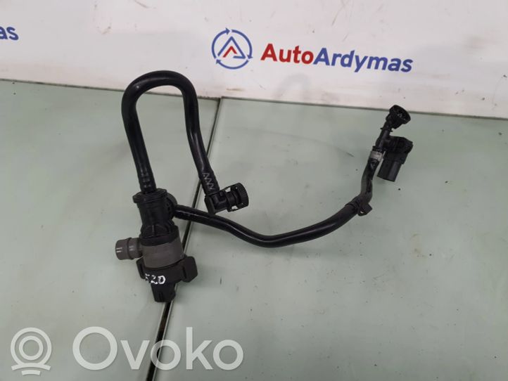 13907636145 BMW X3 F25 Breather/breather pipe/hose, 30.00 € | RRR