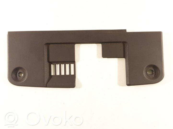 KD4556381 Mazda CX-5 Plaque avant support serrure de capot, 5.00 € | OVOKO