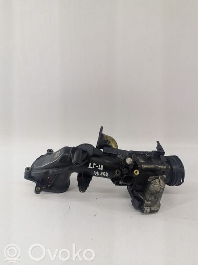 A6420901637 Mercedes-Benz ML W164 Air intake duct part, 20.00 € | RRR