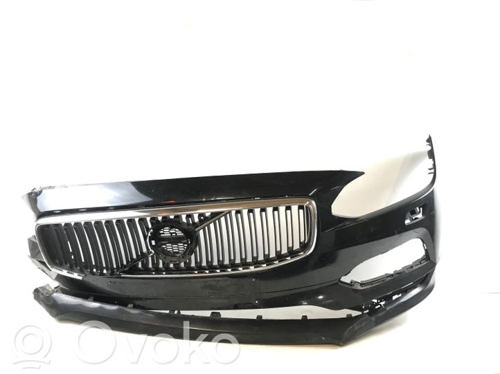 31383237 Volvo S90, V90 Priekinis bamperis, 99.00 € | RRR