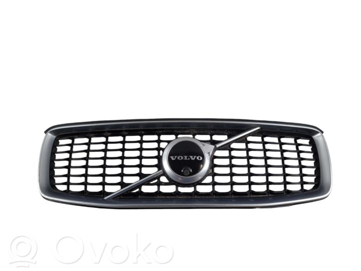 31698388 Volvo XC90 Front bumper upper radiator grill, 250.00 € | RRR