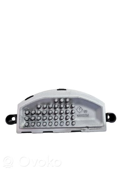 5Q0907521E Skoda Superb B8 (3V) Heater blower motor/fan resistor, 5.00 ...