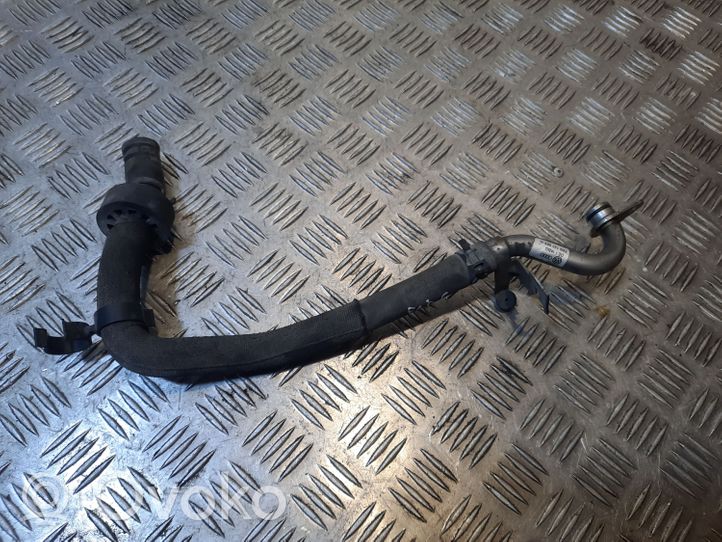 7P0121065M Porsche Cayenne (92A) Tuyau de refroidissement d'huile de ...