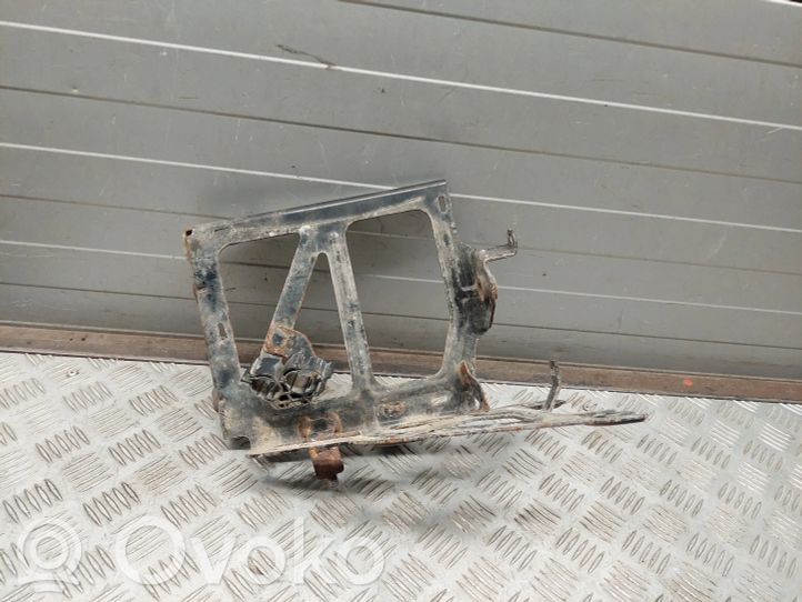 5Q0121093BF Audi A3 S3 8V Fixation de radiateur, 95.00 € | OVOKO