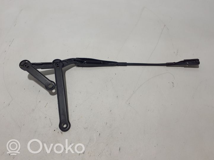 A2538200244 Mercedes-Benz EQC Front wiper blade arm, 48.00 € | RRR