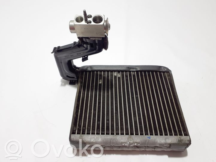 31436487 Volvo V60 Condenseur de climatisation, 36.00 € | OVOKO