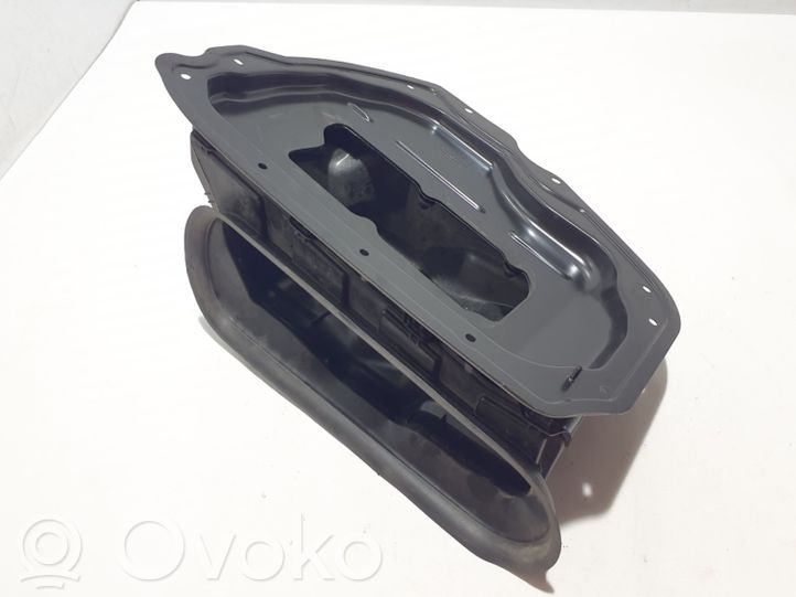 Volvo S90, V90 Air intake duct part, 30.00 € | RRR