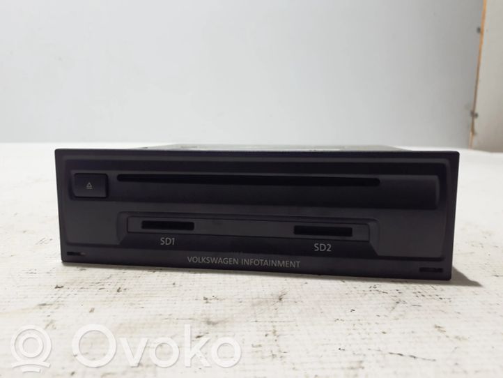 3Q0035874A Volkswagen PASSAT B8 Radio/CD/DVD/GPS head unit, 264.00 € | RRR
