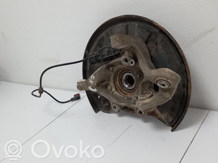 A2113570508 Mercedes-Benz E W212 Pivot de moyeu arrière, 30.00 € | OVOKO