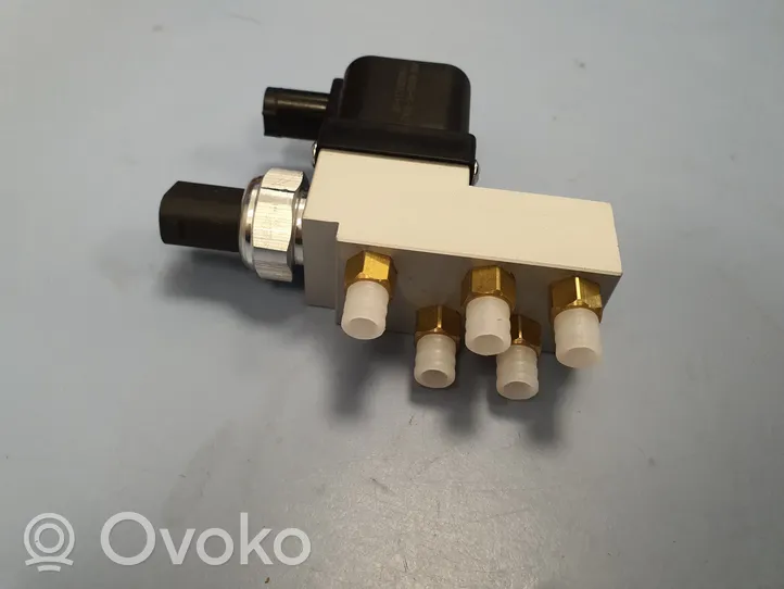 A2113200158 Mercedes-Benz E W211 Bloc de soupape de suspension ...