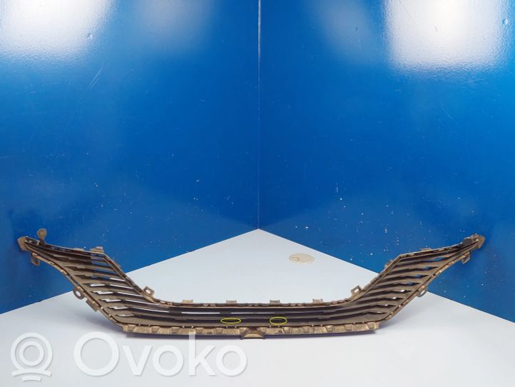 9823209880 Peugeot 208 Front bumper lower grill, 37.00 € | RRR