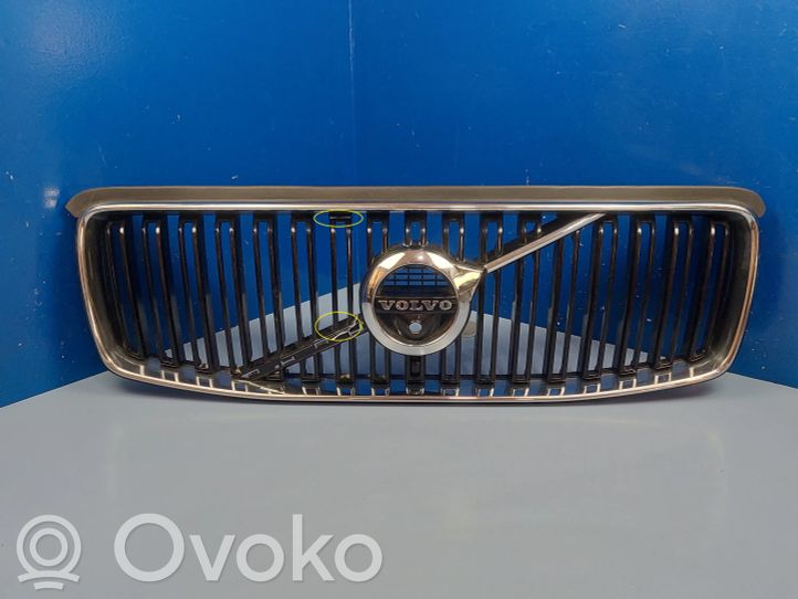 31425936 Volvo XC90 Front bumper upper radiator grill, 99.00 € | RRR