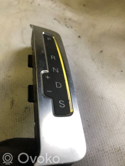 8k2713463 Audi A4 S4 B8 8K Gear shift selector indicator, 23.75 € | RRR