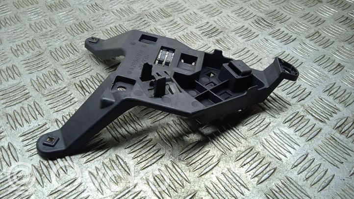 A2135451340 Mercedes-Benz E W213 Other interior part, 15.00 € | RRR