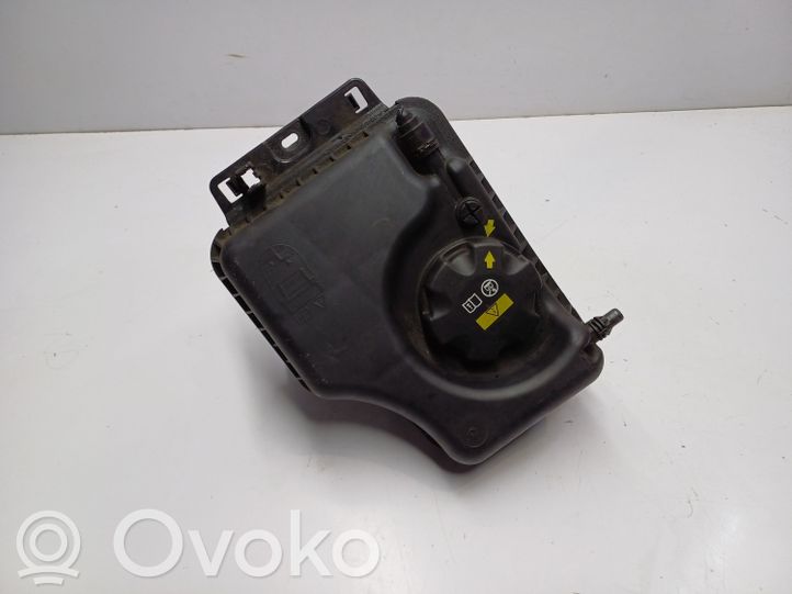 8617047 BMW 3 F30 F35 F31 Coolant expansion tank/reservoir, 70.00 € | RRR