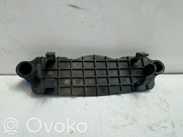 A2128891025 Mercedes-Benz CLS C218 X218 Muu moottoritilan osa, 4.00 ...