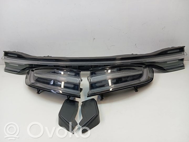 95B827359 Porsche Macan Rear/tail lights set, 1300.00 € | RRR