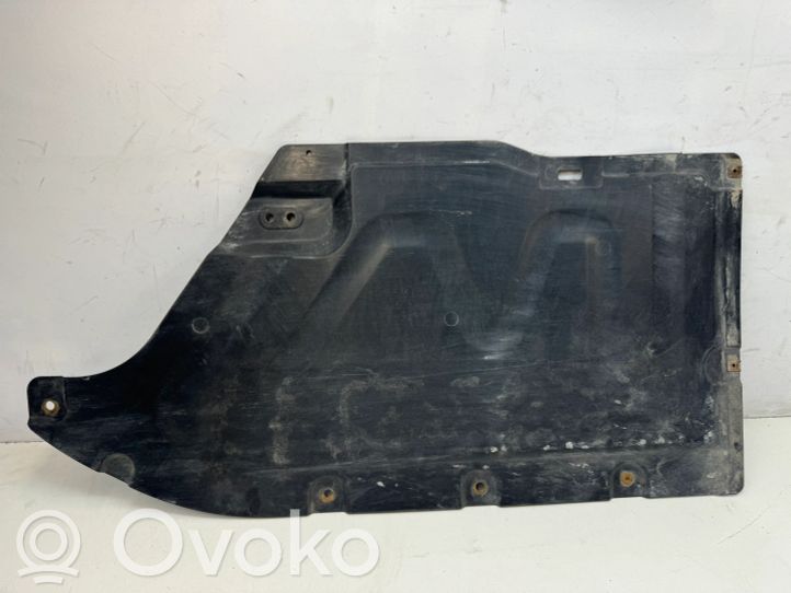 51757134090 BMW 3 E90 E91 Center/middle under tray cover, 10.00 € | RRR