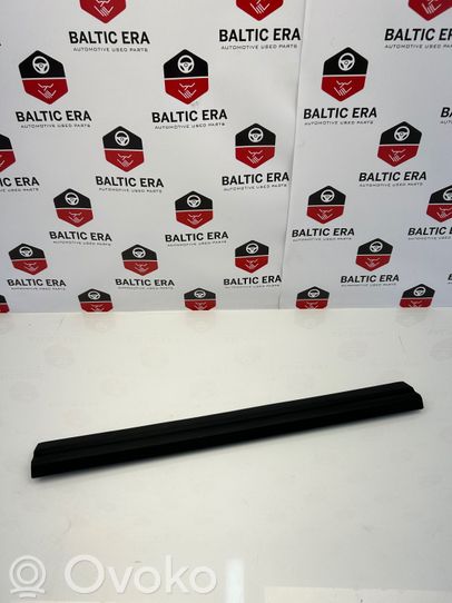 2126860236 Mercedes-Benz E W212 Garniture marche-pieds avant, 10.43 ...