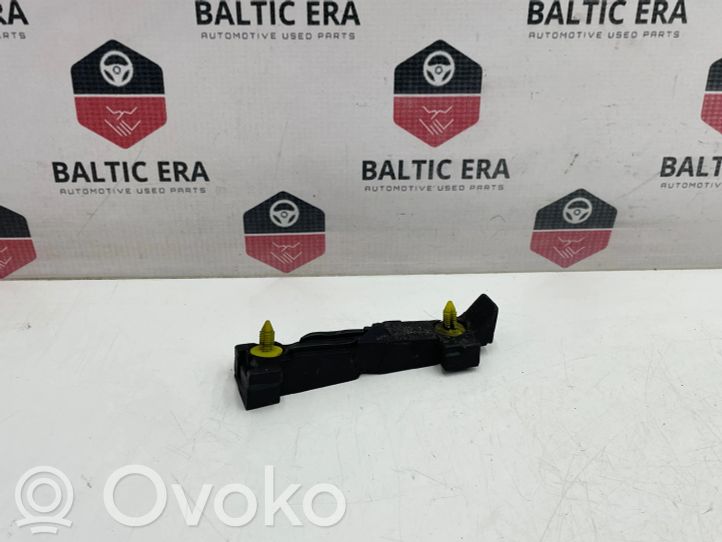 8W0807251A Audi A4 S4 B9 Other engine bay part, 6.00 € | RRR