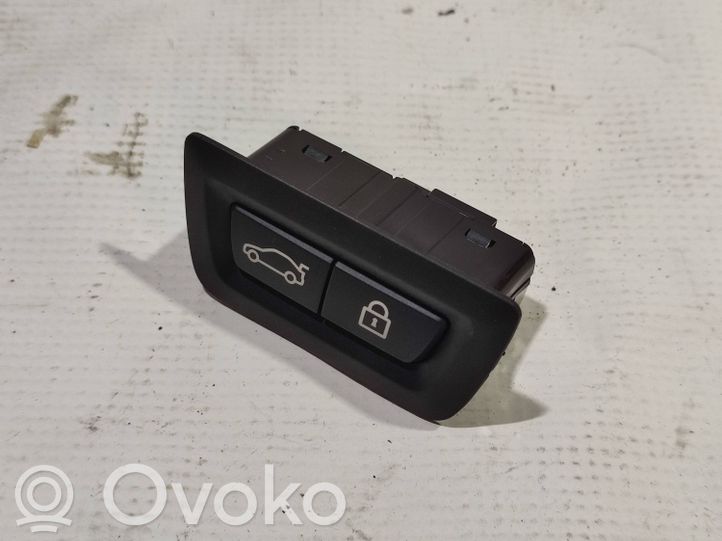 9275121 BMW X6M F86 Tailgate/boot open switch button, 40.00 € | RRR