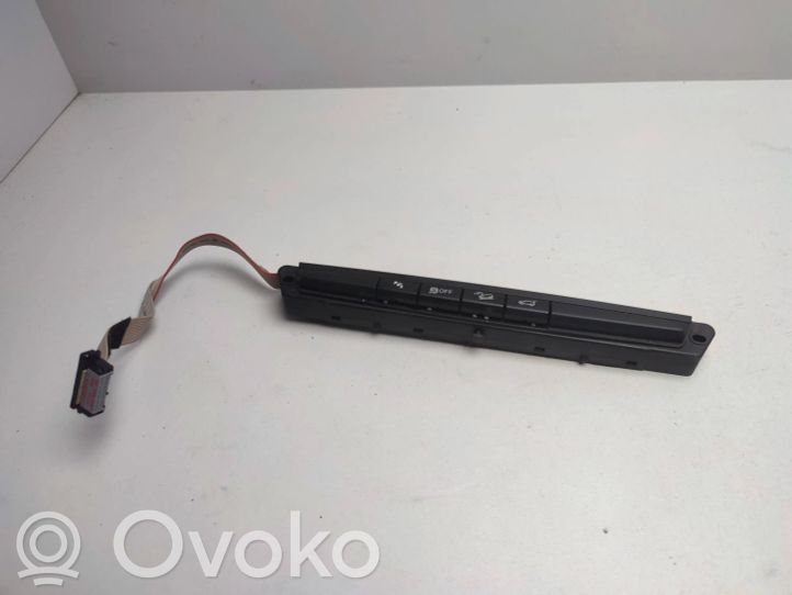 9208218 BMW X5 E70 Traction control (ASR) switch, 20.00 € | RRR