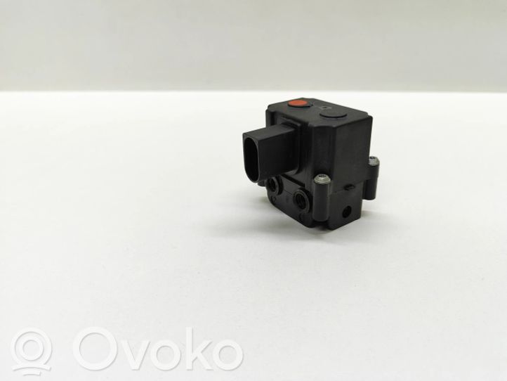 4722555610 BMW 5 F10 F11 Verteiler / Ventilblock Luftfederung, 45.00 ...