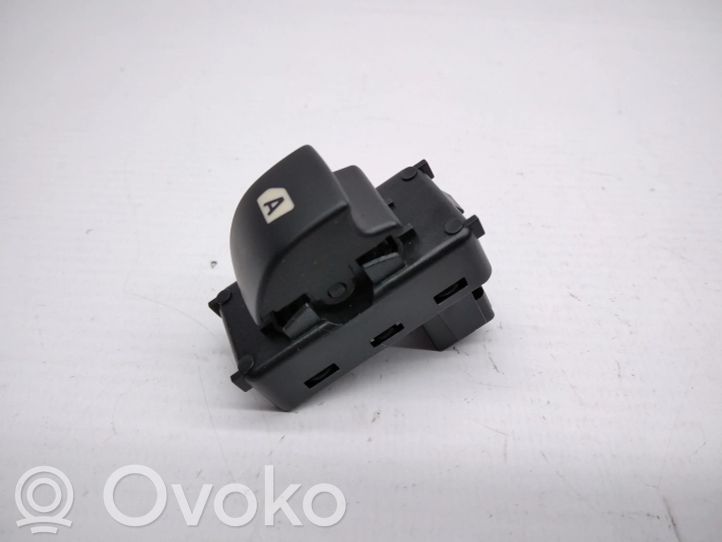 Ficha4Pinos Peugeot Partner Electric window control switch, 24.60 € | RRR
