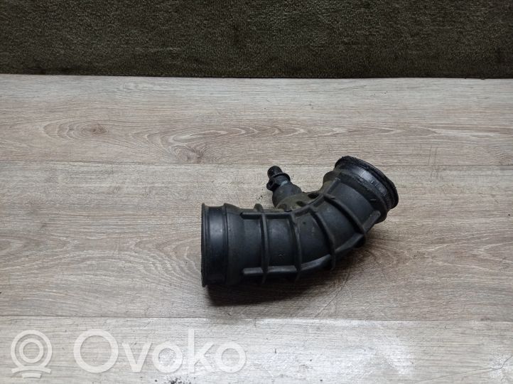 30636854 Volvo S60 Turbo air intake inlet pipe/hose, 10.00 € | RRR