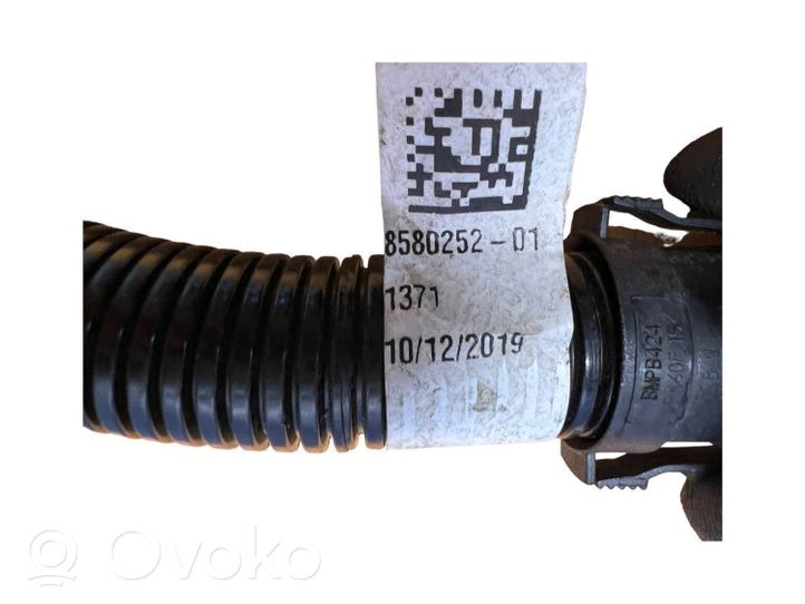 8580252 BMW 5 G30 G31 Breather hose/pipe, 25.00 € | RRR