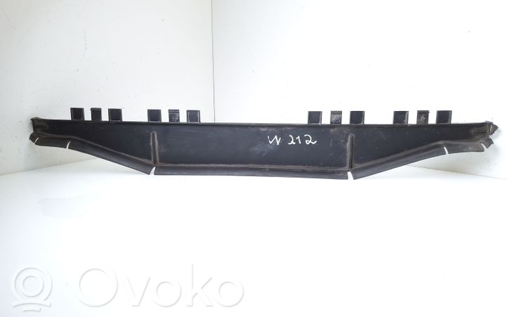 A2125051430 Mercedes-Benz E W212 Déflecteur d'air de radiateur de ...