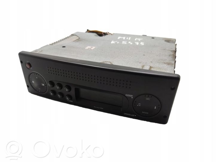 FABRYCZNE Renault Master II Radio/CD/DVD/GPS head unit, 30.59 € | RRR