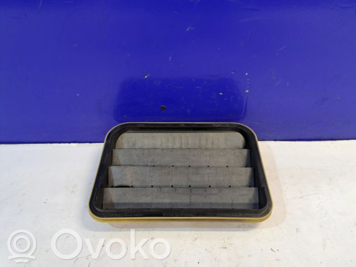 7PP819181A Porsche Cayenne (92A) Quarter panel pressure vent, 19.00 € | RRR