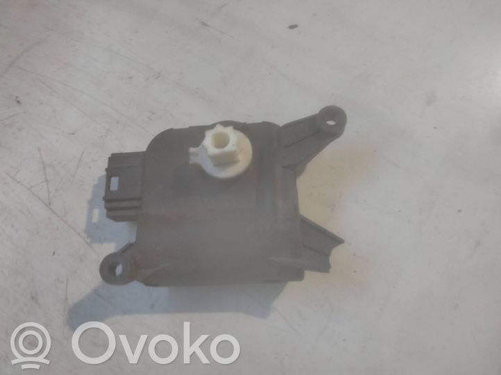 1K0907511 Skoda Octavia Mk2 (1Z) Air flap motor/actuator, 15.00 € | RRR