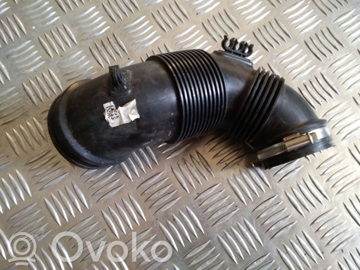 5Q0129654 Skoda Octavia Mk3 (5E) Air intake duct part, 7.00 € | RRR