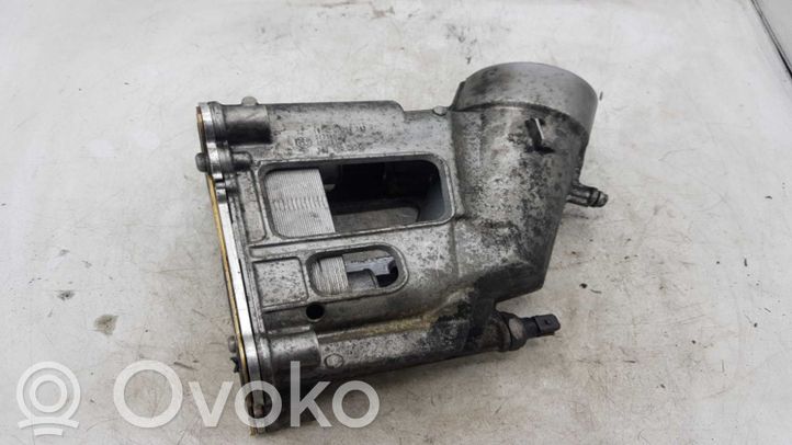 11427797392 BMW 5 E60 E61 Tepalo filtro laikiklis/ aušintuvas, 21.91 ...