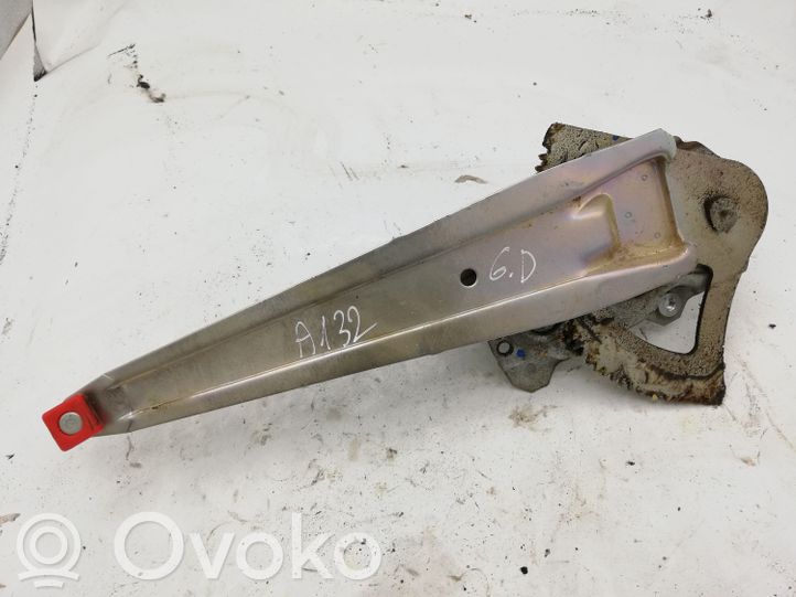 Mitsubishi L200 Rear window lifting mechanism without motor, 20.00 € | RRR