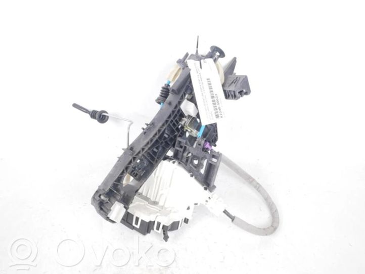 A2047302835 Mercedes-Benz A W176 Rear door lock, 44.00 € | RRR