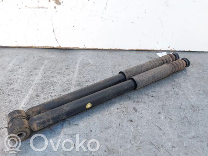 562105043R Dacia Duster Rear shock absorber with coil spring, 77.00 € | RRR